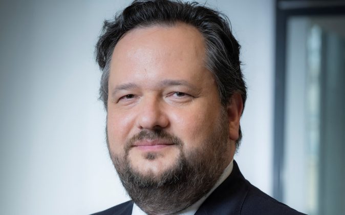 Noul CEO al Societe Generale, Slawomir Krupa, dă de înțeles că unele ...