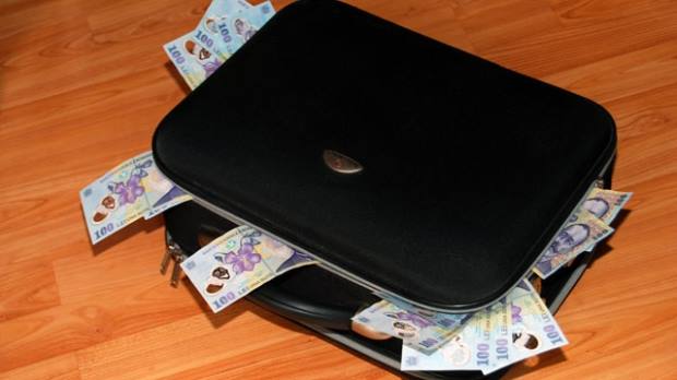 Impozit de 70% pentru veniturile realizate de persoanele fizice a căror ...