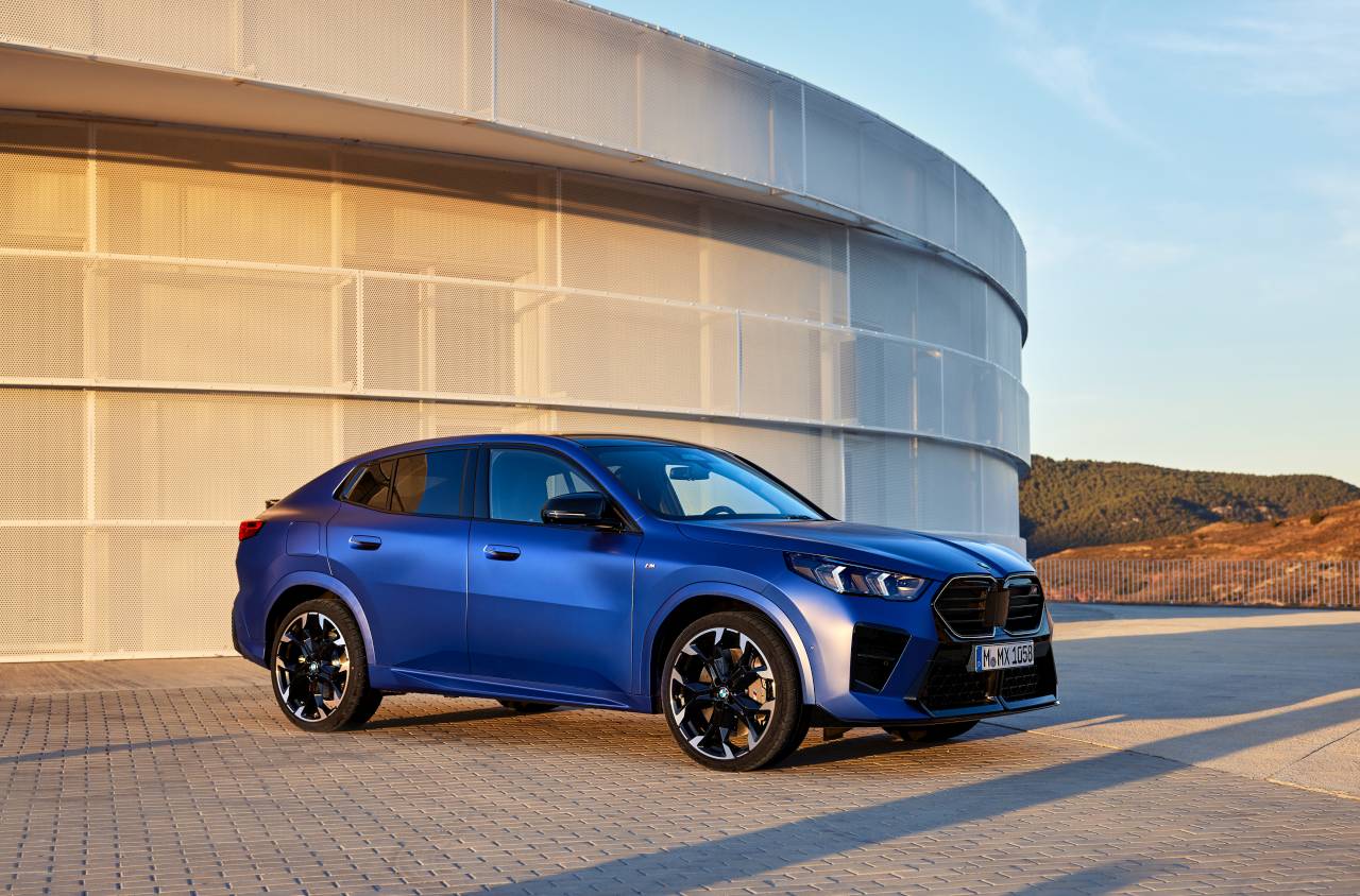 BMW a lansat a doua generație X2 accentuând aspectul de SUV Coupe ...