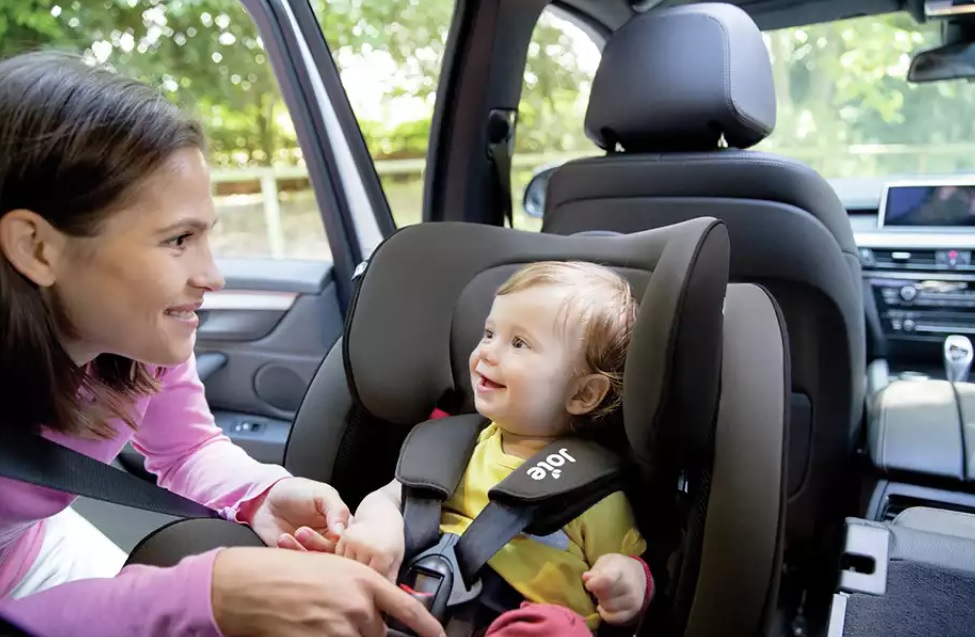 Scaunele auto pentru copii pe care trebuie să le eviți. În România au ...