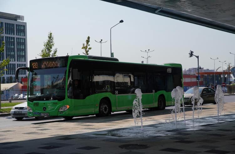 Capitala are încă două benzi unice pentru autobuze - viceprimar ...