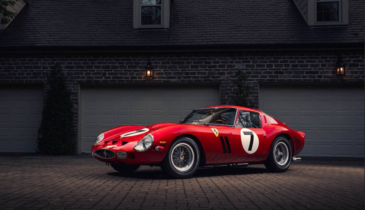 Un Ferrari 250 GTO by Scaglietti tocmai a devenit cea mai scumpă mașină vândută în acest an la ...