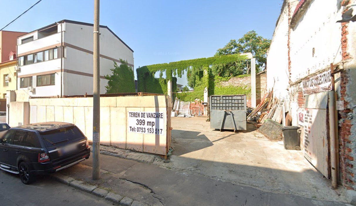 Fosta fabrică de încălțăminte Flaros a contractat servicii de ...