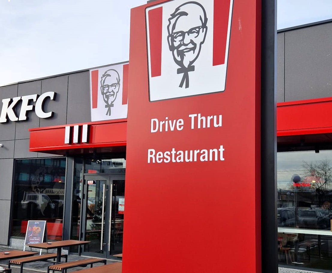 KFC deschide primul său restaurant Drive Thru din municipiul Buzău, în ...