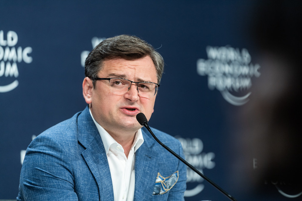 Ministrul ucrainean de Externe Kuleba a cerut Occidentului să renunțe ...