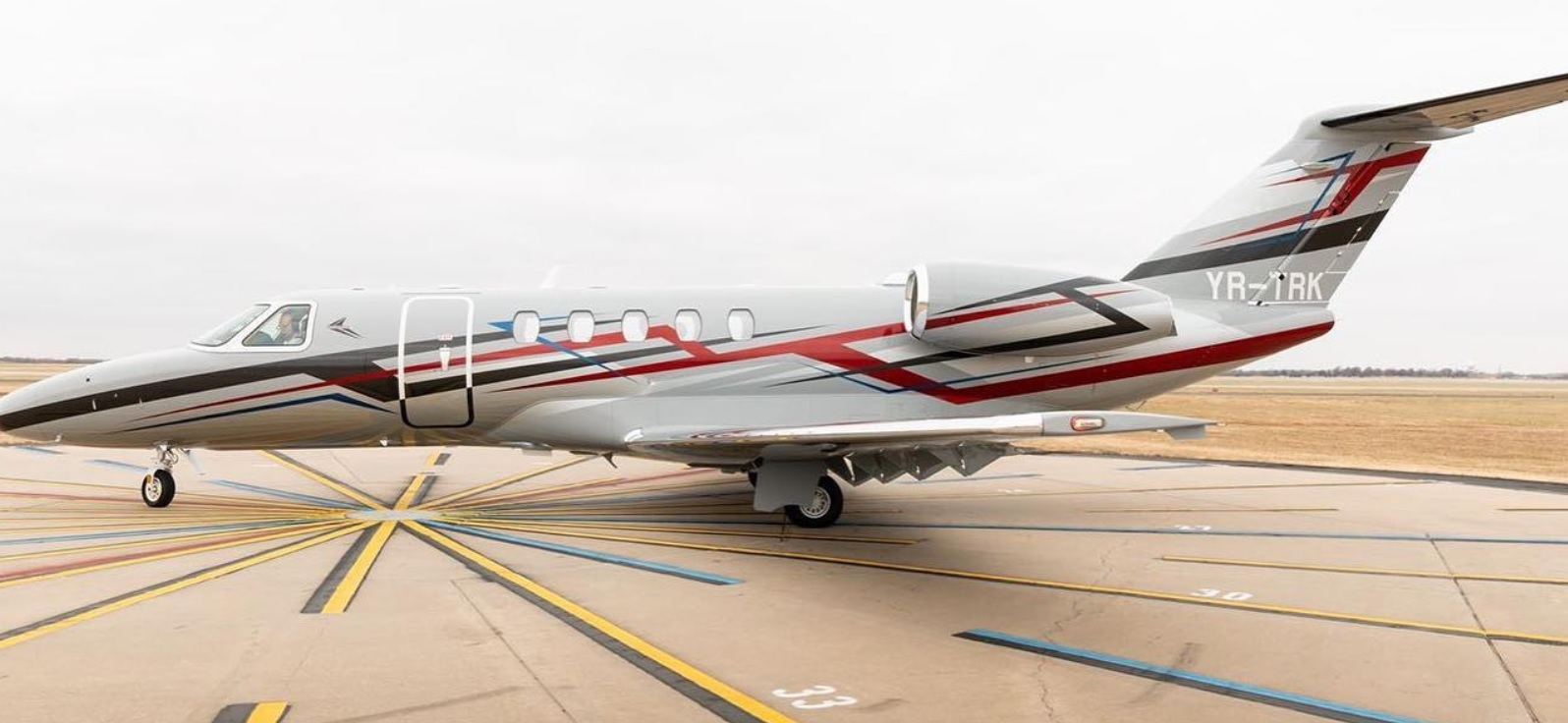 Câți bani face Toyo Aviation, firma care l-a transportat pe ...