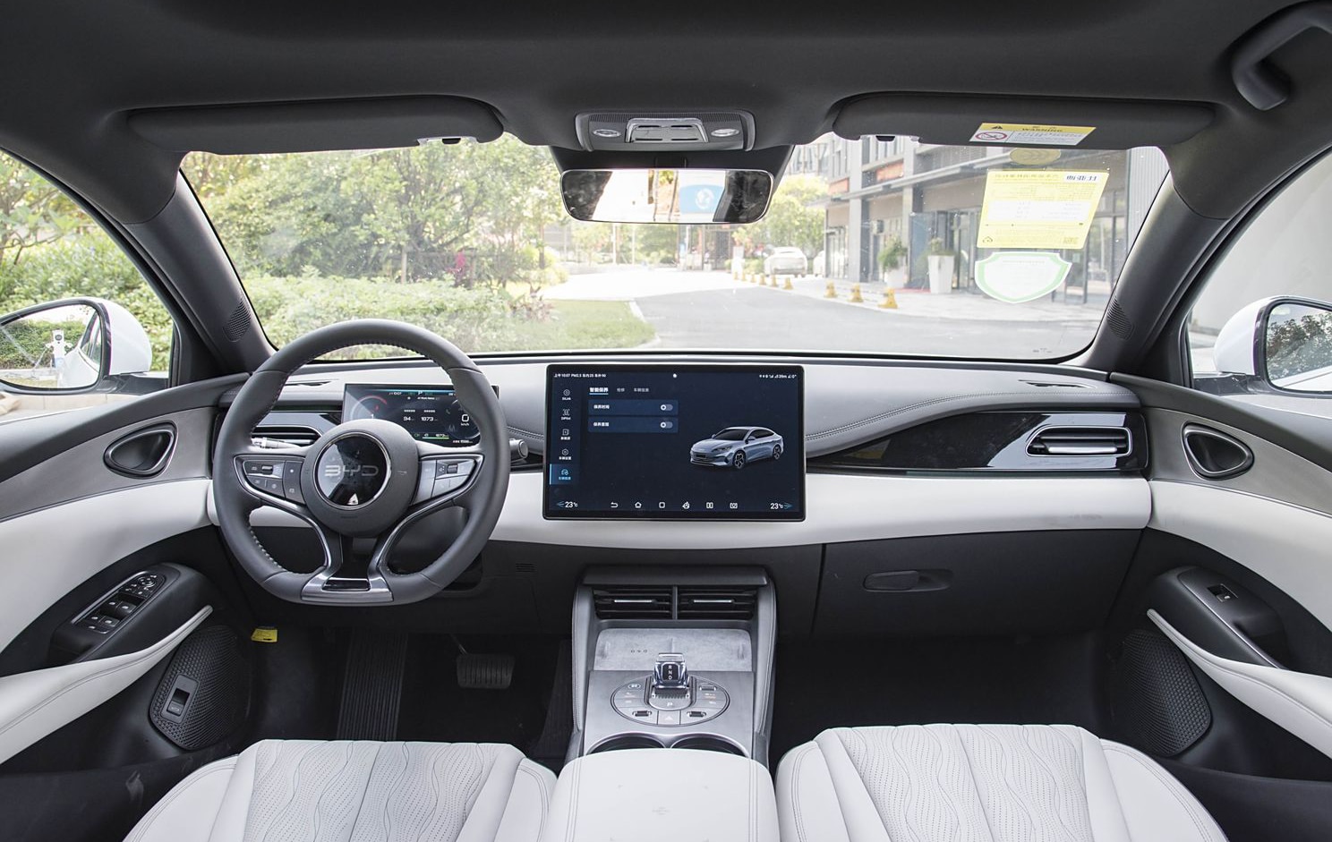 Acord Uber - BYD: Șoferii înscriși în platforma de car-sharing vor ...