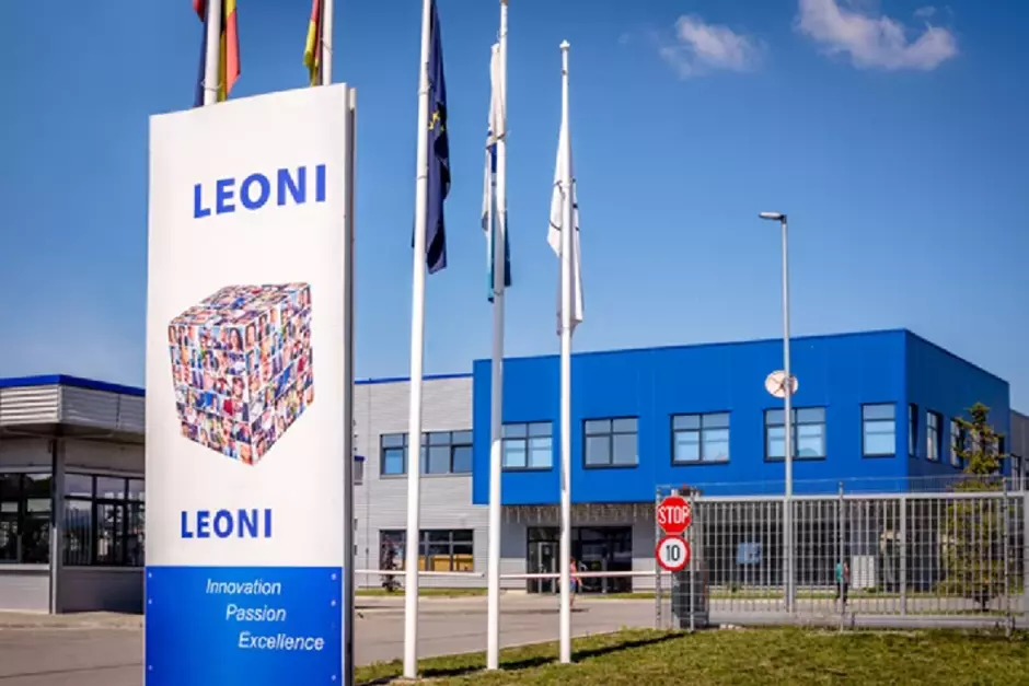 Leoni, cu 12.000 de angajaţi în România, concediază 10% din personalul ...