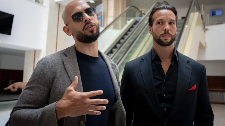 DIICOT cere în instanţă arestarea fraţilor Tate. Anchetatorii susţin că ...