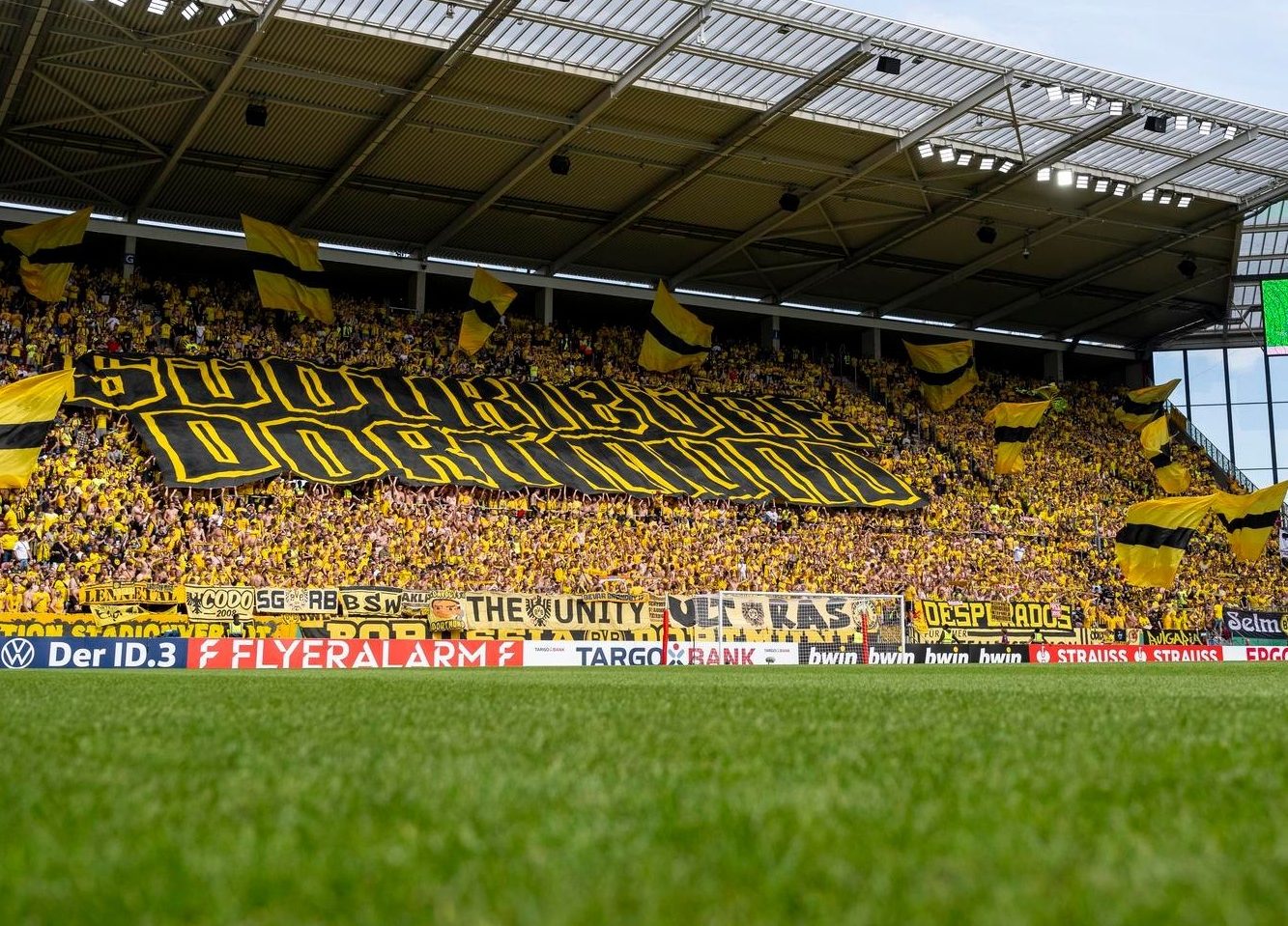 Borussia Dortmund a realizat în sezonul trecut cele mai mari venituri ...
