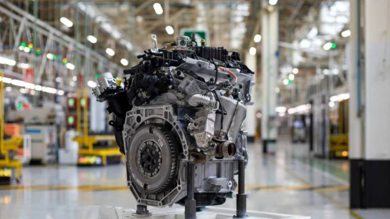 Dacia Bigster, primul model din lume care utilizează motorul de 1.8 ...