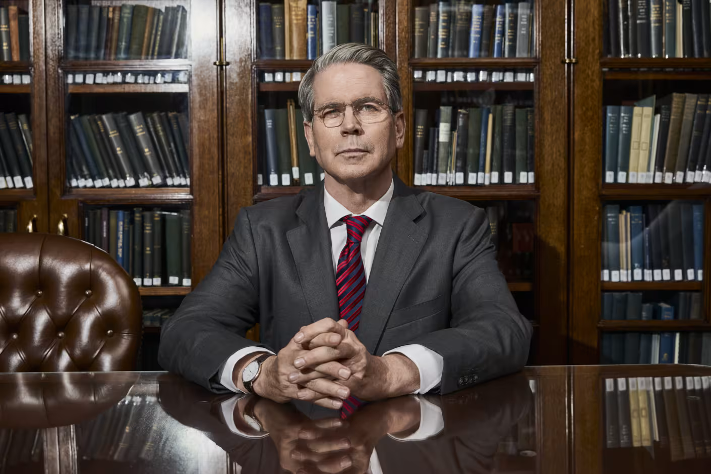 Trump l-a nominalizat pe Scott Bessent, fondatorul unei companii de ...