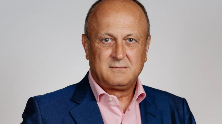 Dan Şucu deţine aproape integral Fotbal Club Rapid 1923 după ce a ...