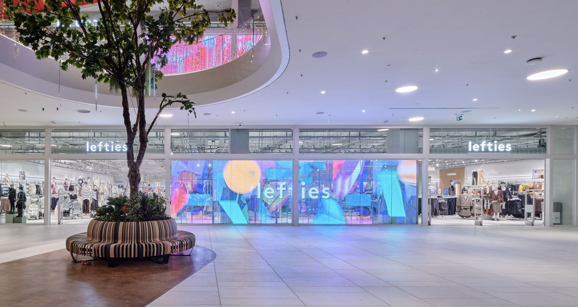 Lefties, brandul cu haine ieftine al grupului Inditex, mai deschide un ...