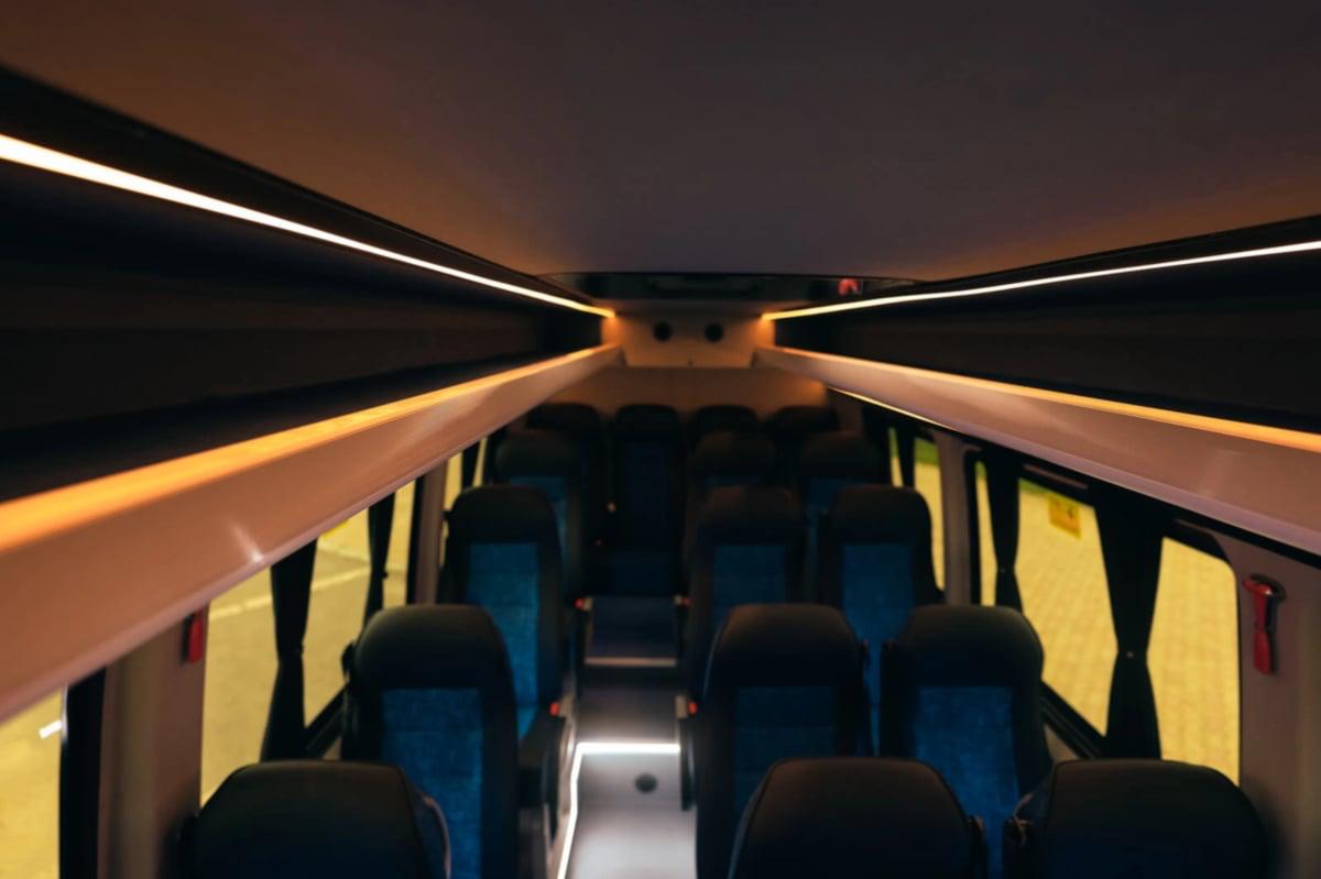 Microbuze de 19+1 locuri - Alegerea ideală pentru transport persoane ...