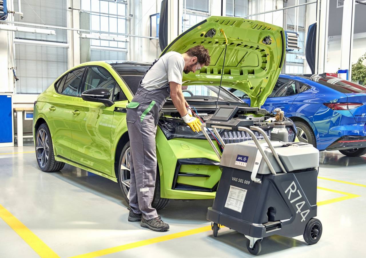 Service-urile auto au probleme uriașe în a găsi muncitori pricepuți și ...