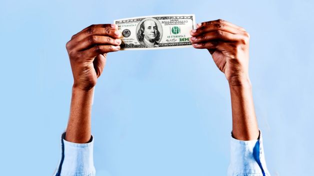 Premieră. Doi cunoscuți milionari români aduc în țară un gigant ...