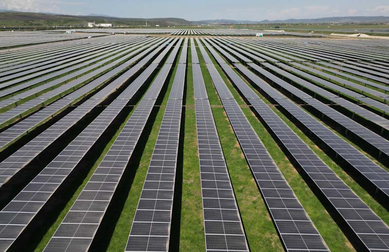 Eurowind Energy a inaugurat parcul Fotovoltaic Teiuș, de 60,2 MW, cel ...