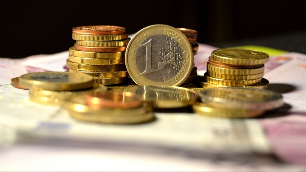 Noi previziuni pentru cursul leu-euro pentru 2025 și 2026. Ce spun cei ...