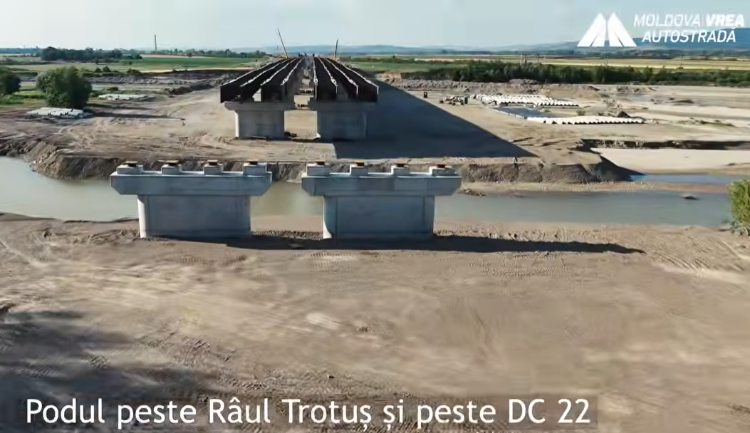 VIDEO Autostrada A7 Focșani - Bacău: Progres remarcabil al UMB la podul ...