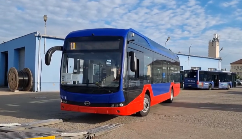 VIDEO Orașul din România care a primit azi primul său autobuz electric ...