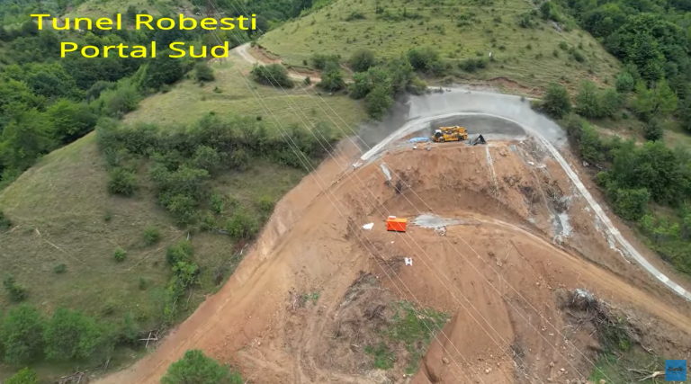 VIDEO Autostrada A1 Sibiu - Pitești: Au început lucrările la primul tunel al secțiunii montane ...