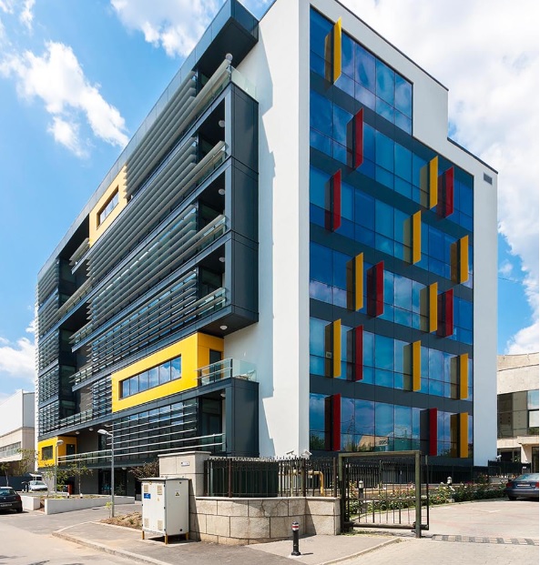 Bucur SA, deținută de Longshield Investment Group, a cumpărat o clădire ...