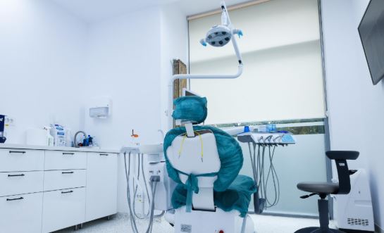 Medicul Narcisa Calotă a inaugurat clinica sa multidisciplinară CEC ...