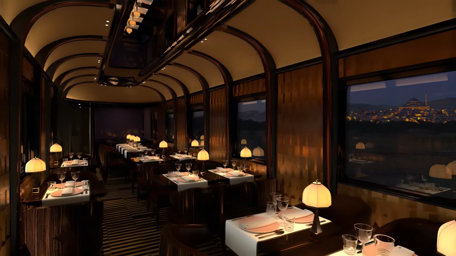 Faimosul tren Orient Express a ajuns din nou în România. Imagini ...