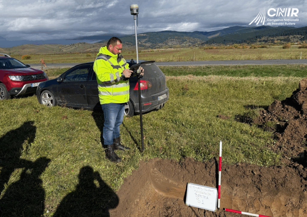 Autostrada Unirii A8: UMB a început forajele geotehnice la cel mai lung lot, Ditrău - Grințieș ...
