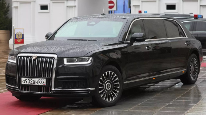 O unitate a gigantului Gazprom a cumpărat producătorul rus de maşini de lux Aurus - Economica.net