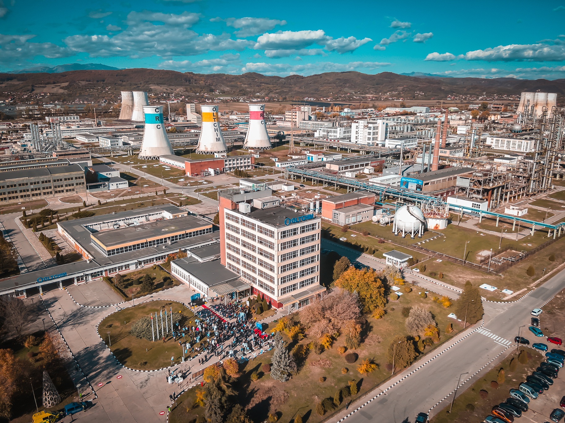 Ștefan Vuza, patronul Chimcomplex, dă afară 1.200 de oameni, din ...