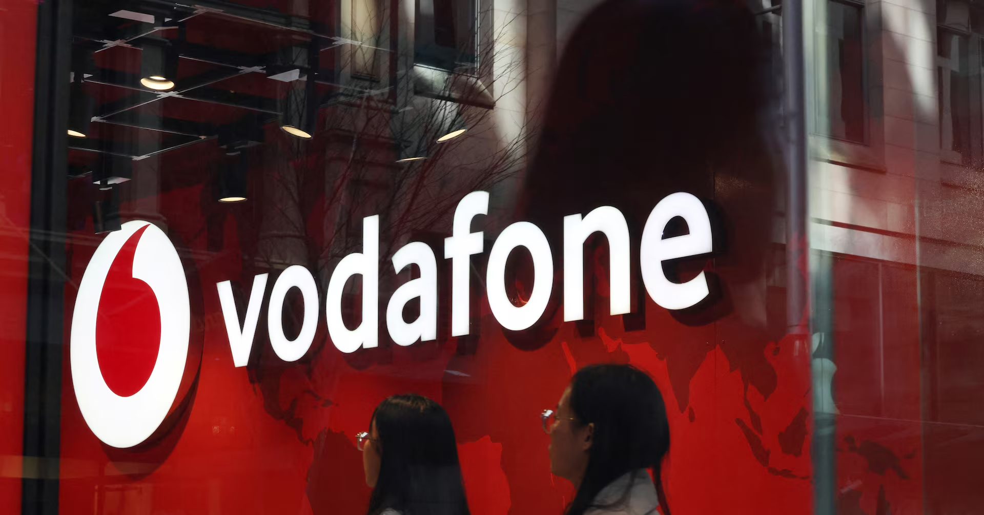 Vodafone România anunță fuziunea cu două companii. Ce se schimbă pentru ...